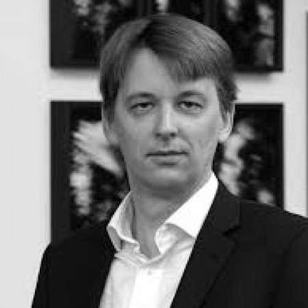 Curators | KORNFELD Berlin